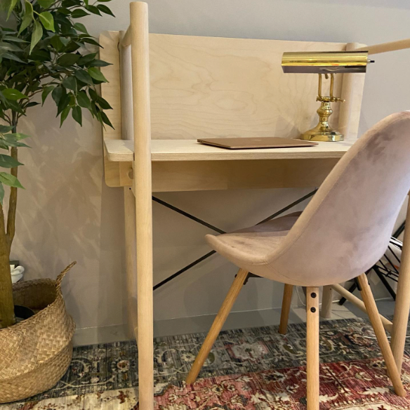 FEM desk – Made by Choice